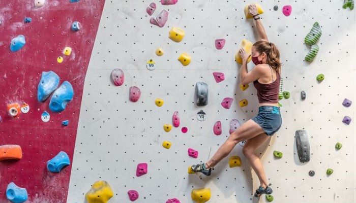 How to learn to trust tiny feet when climbing